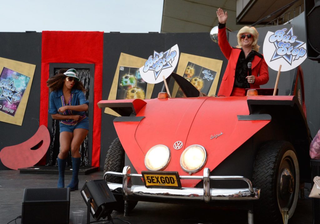 70s Bus Stop Racenight | Beverley Racecourse