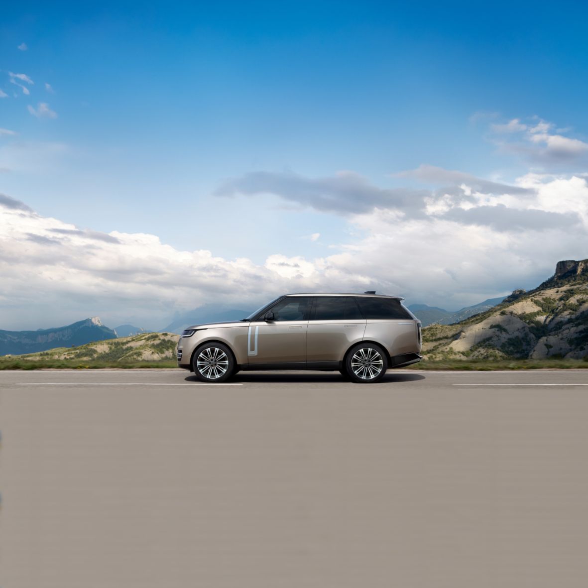 BEVERLEY RACECOURSE & HATFIELDS RANGE ROVER AUTUMN RACEDAY